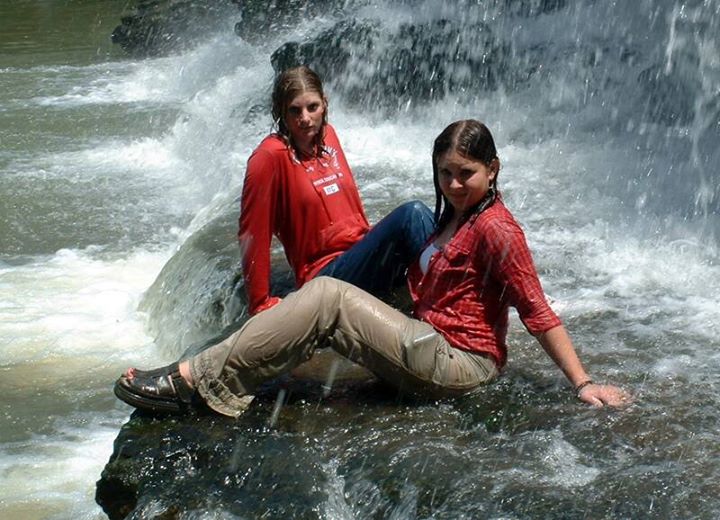 met je kleren aan in het water / springen /watergevecht at Bussloo ...