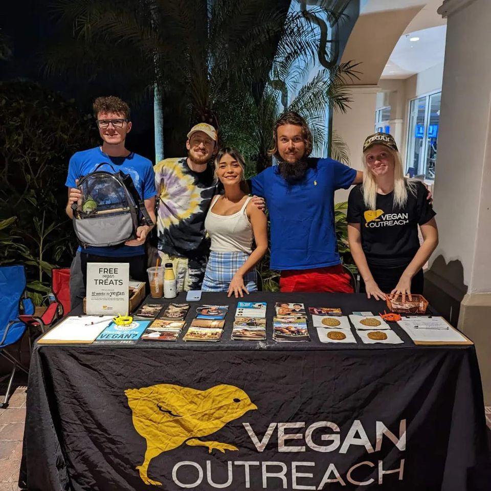 Vegan Outreach @ Arborwood Neighborhood Market, Erik Reusch, Lennar ...
