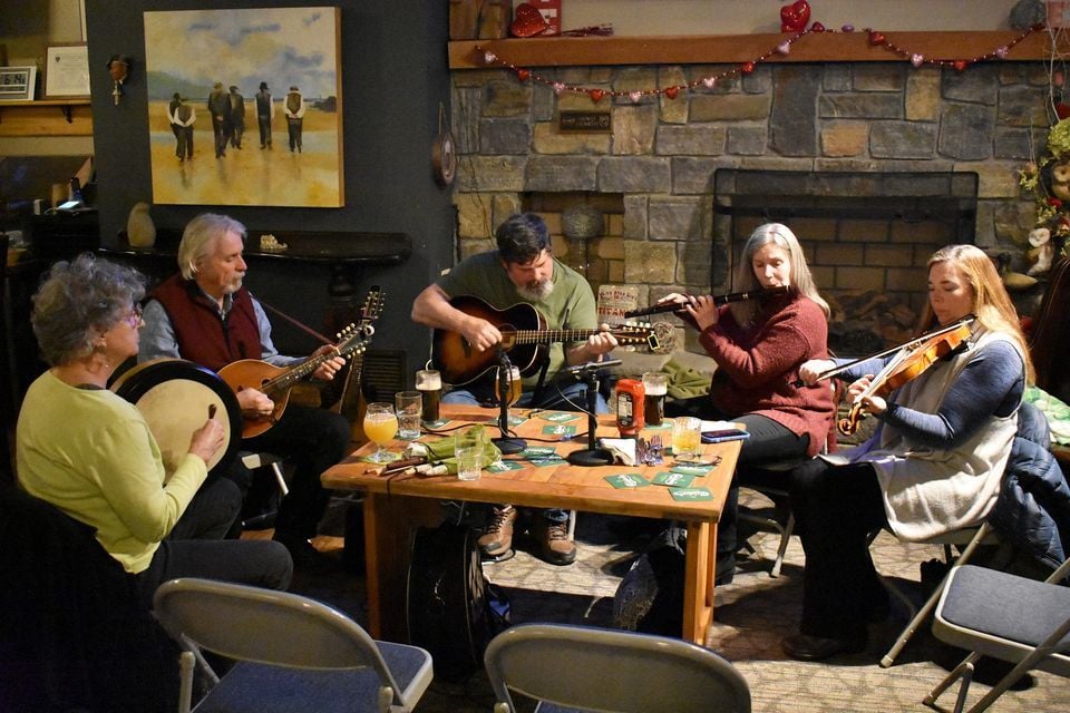 Wednesday Irish Trad Session at the ICC, Irish House Restaurant and ...