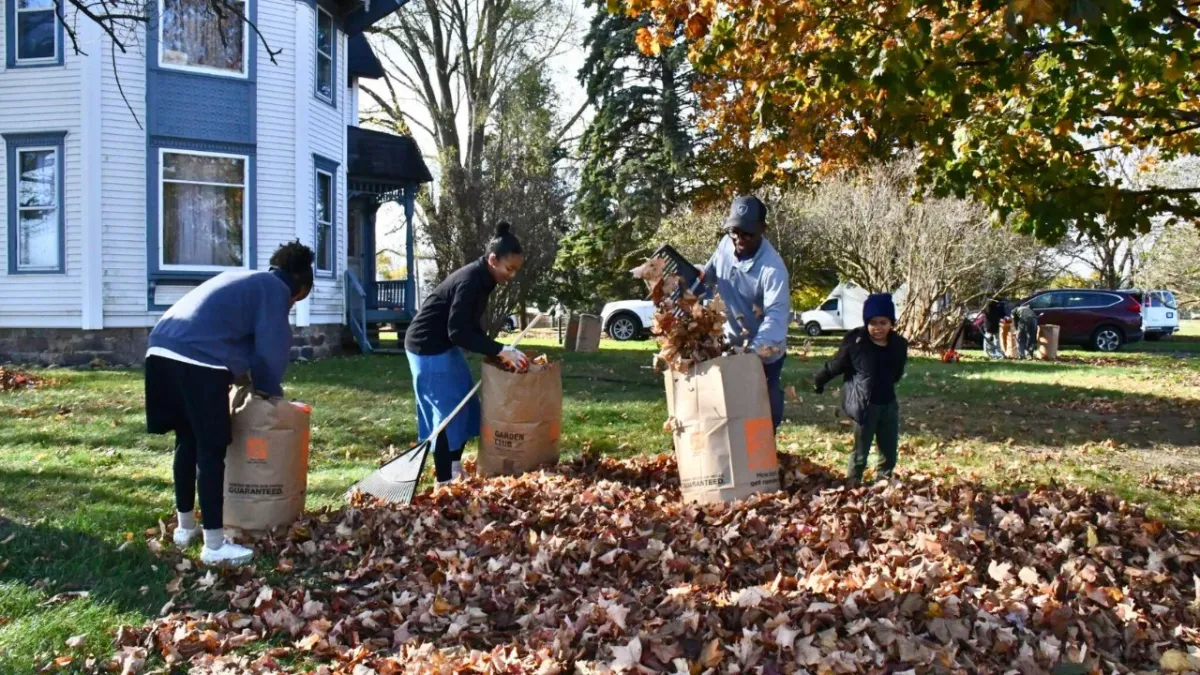 Volunteer Clean Up Day, First Church of Sterling Heights, 1 November ...
