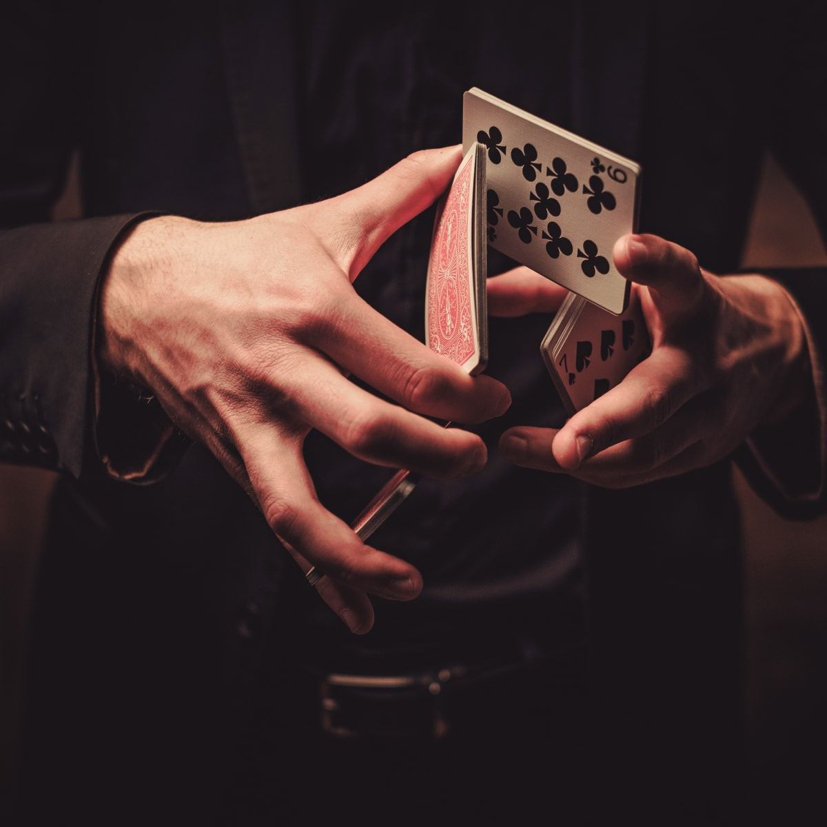 Magic Rocks - Leon Etienne at The Showroom at Turning Stone Resort ...