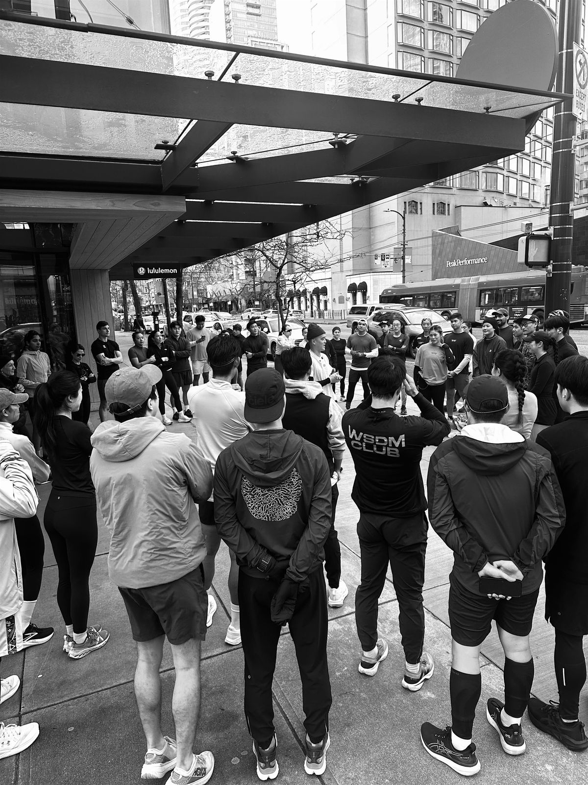 WSDM Run Club x Lululemon Robson: Sunday Surge, lululemon, Vancouver, 1 ...