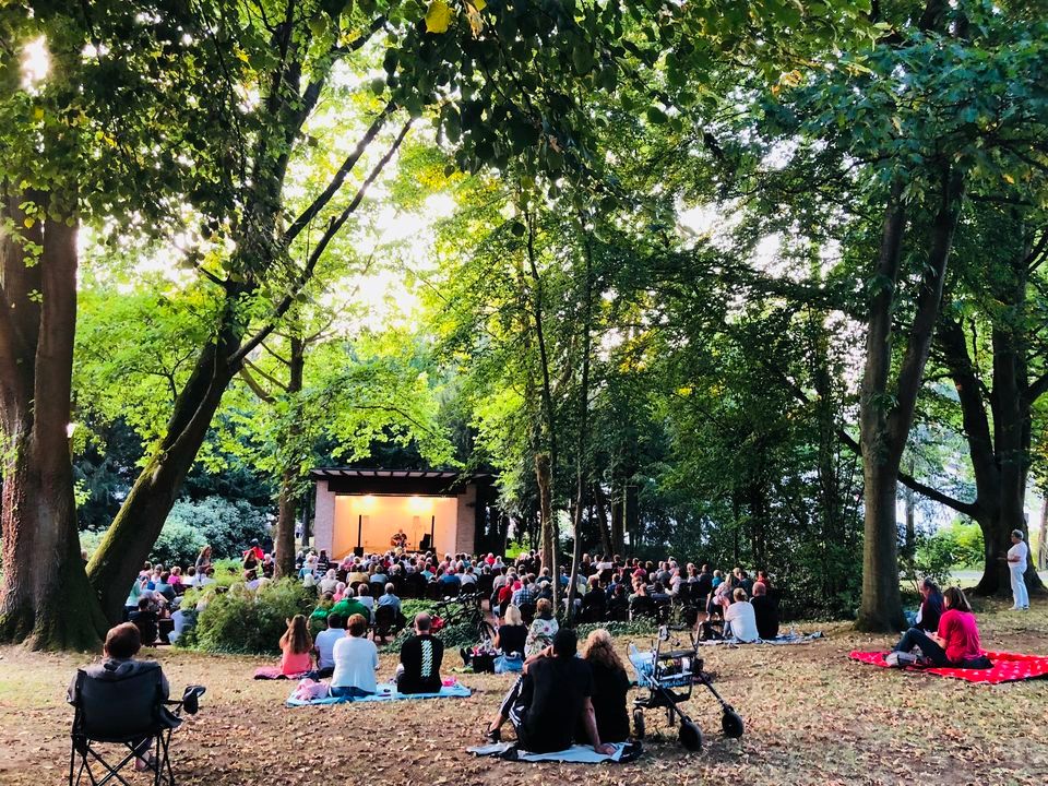 bentagon live bei Sommer im Park, Kurpark Bad Camberg, Wiesbaden ...