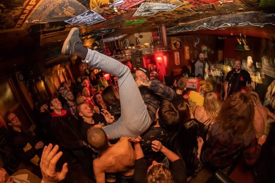 RASH DECISION // COLD SHOWERS // VHS // DOGSPIT // WRECK REBIRTH ...