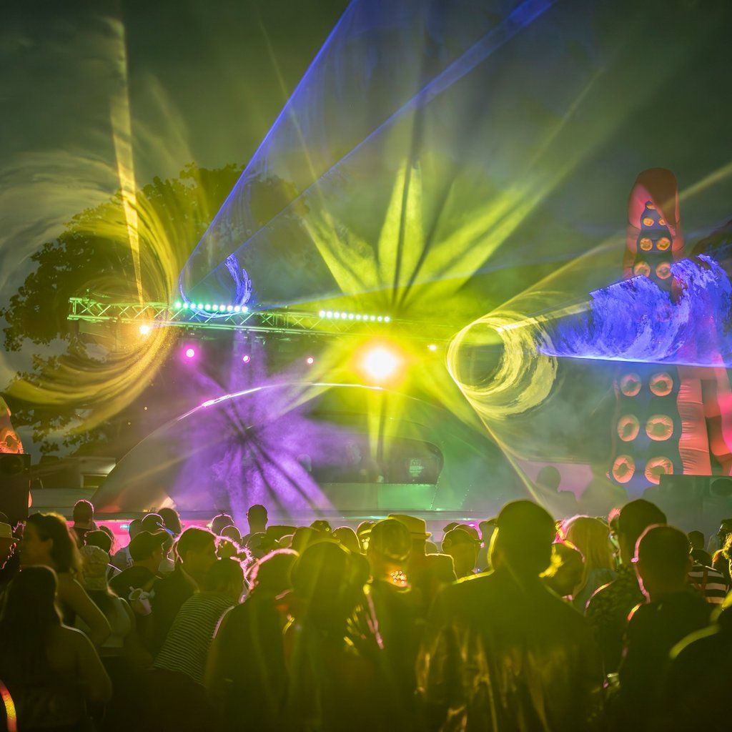 Mucky Weekender Festival 2025, Vicarage Farm, Woodmancott, 11 September ...