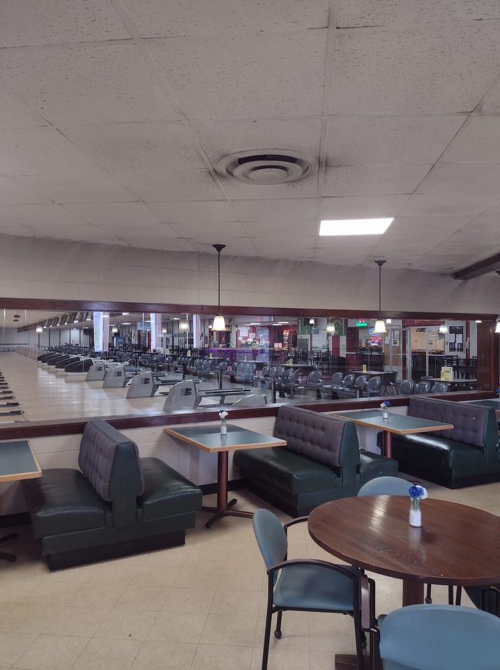 Blizzard Bowl, 1315 Erie Blvd, Schenectady, NY, 25 February 2024 ... Blizzard Bowl, 1315 Erie Blvd, Schenectady, NY, 25 February 2024 ...