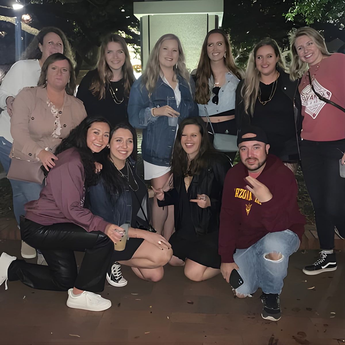 Spirits with Spirits Happy Hour Walking Bar Pub Crawl, The Rail Pub ...