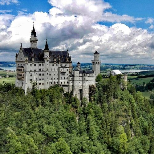 Schloss Neuschwanstein: Eintritt ohne Anstehen + Führung ...