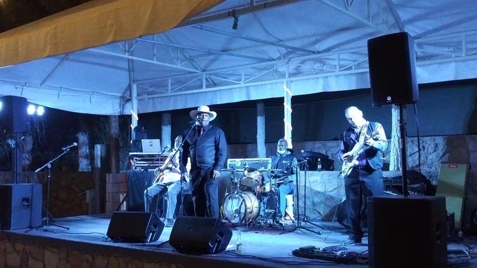 DREAM MERCHANTS AT BLUE MOON BAR, Blue Moon Bar, Las Cruces, 2 February ...
