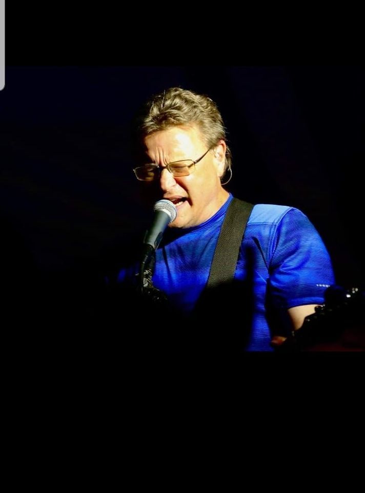 Bruce Greenwood Live, The Black Horse Bar and Grill, Winona, 27 January ...