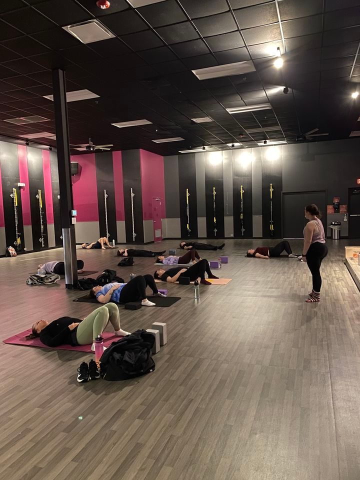 Partner Yoga @ Crunch Fitness, Crunch Fitness (Champaign), 13 February ...