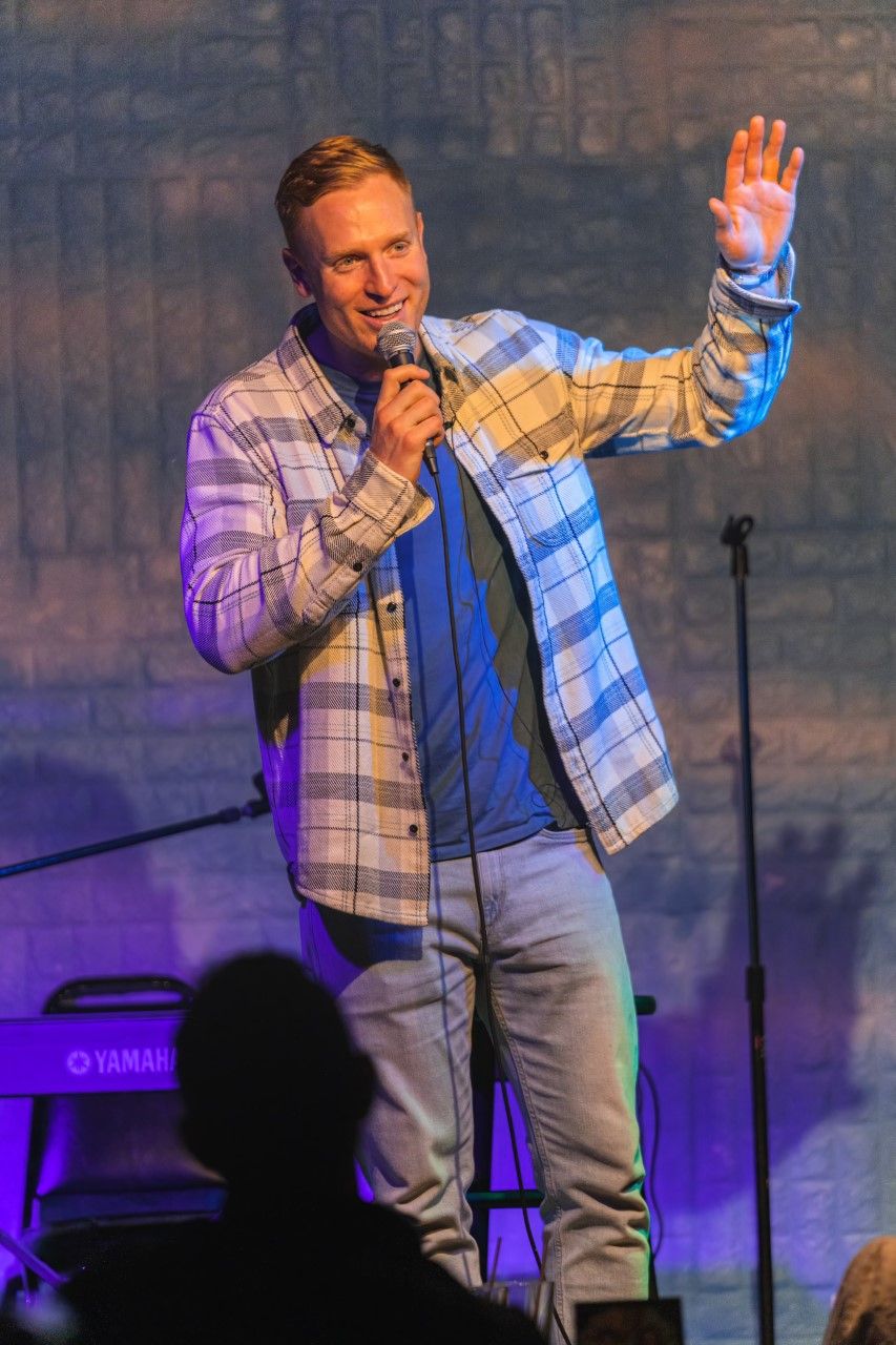 Francis Ellis at Improv Comedy Club - Addison, Improv Comedy Club ...