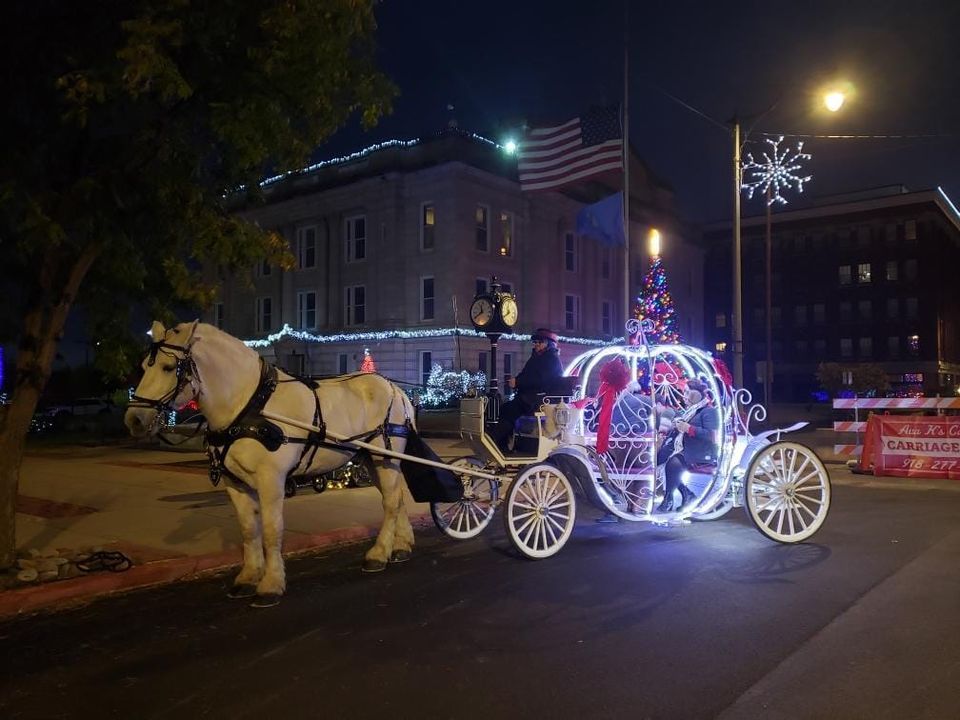 Broken Arrow Ride District Holiday Carriage Rides, Rose District ...