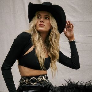 Mackenzie Carpenter in Nashville, FREEBIRD STORES - Downtown Nashville ...