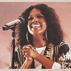 CeCe Winans (Official) in Cape Town, Grand Arena at GrandWest, Cape ...