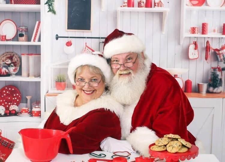 Santa and Mrs. Claus Visit Franklin St. , 2027 W. Franklin St. Unit B ...