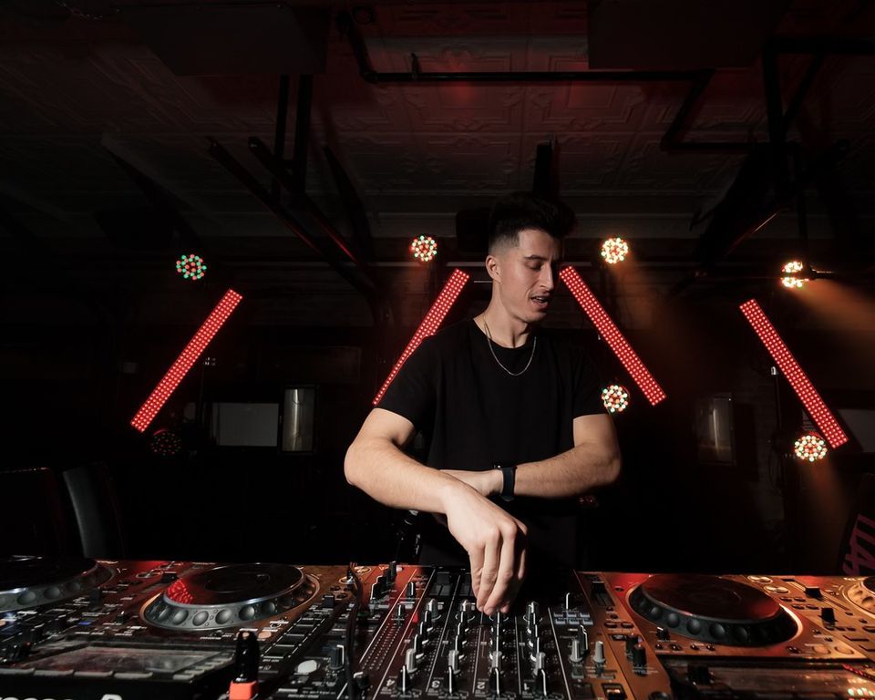 TLS Late Night: DJ Jay Bonax, The Loaded Spoon, Freehold, January 12 ...