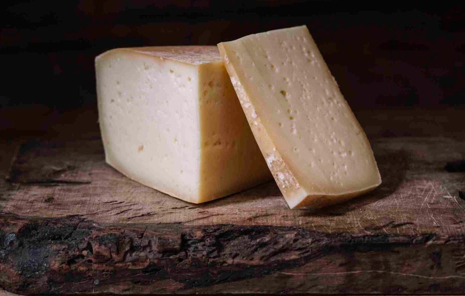 VIE DEL GUSTO - IL FORMAGGIO DI MALGA CA DELLERA, Tremosine, Ala, 31 ...