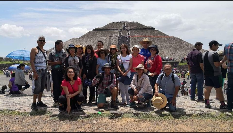 TEOTIHUACÁN RECORRIDO DE ANIVERSARIO, Pyramids of the Sun and Moon ...