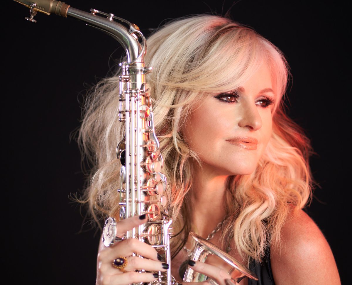 Mindi Abair, Live at the Ludlow Garage, Cincinnati, 8 September to 5 ...