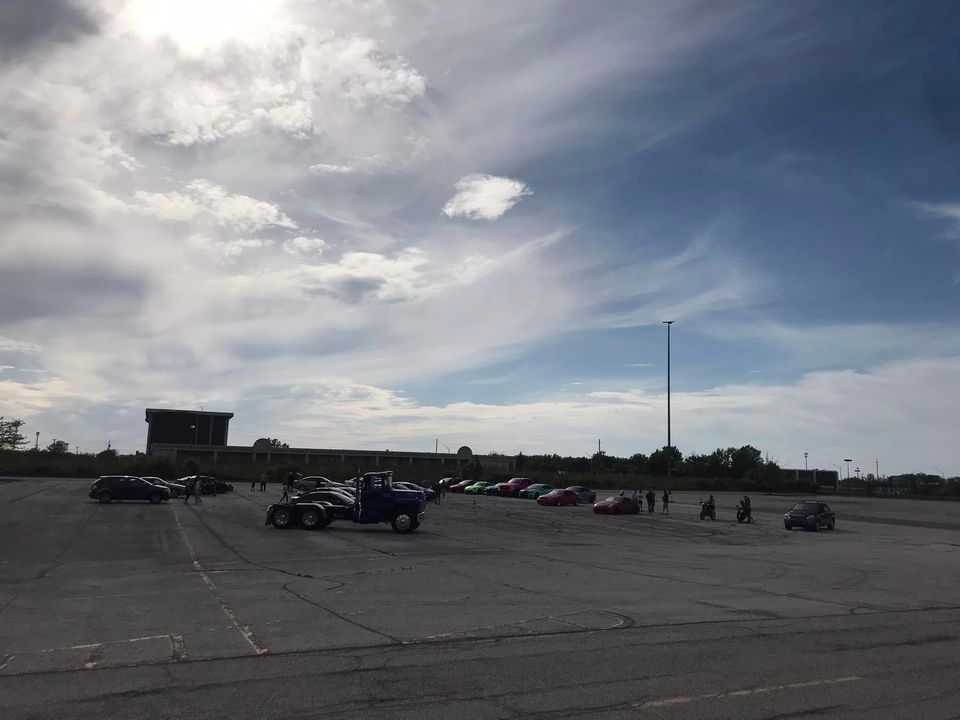 Living life on the low side , 3000 midway mall Elyria oh Johnny ks ...