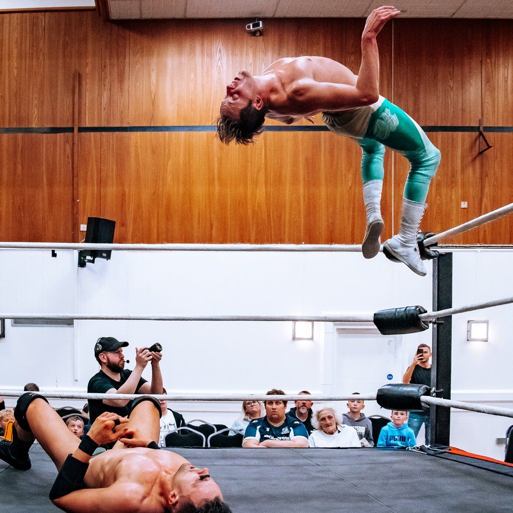 Live Wrestling Christmas/New Year special in Rayleigh!, The Rayleigh ...