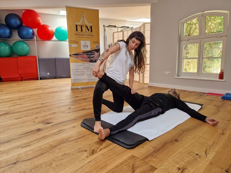 Beginners Thai Yoga Massage Workshop, ITM Thai Hand International ...
