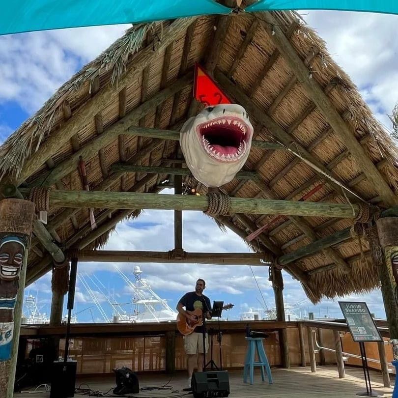 Justin Shapiro, Tiki 52 Bar & Grill, Tequesta, 11 February 2024 | AllEvents