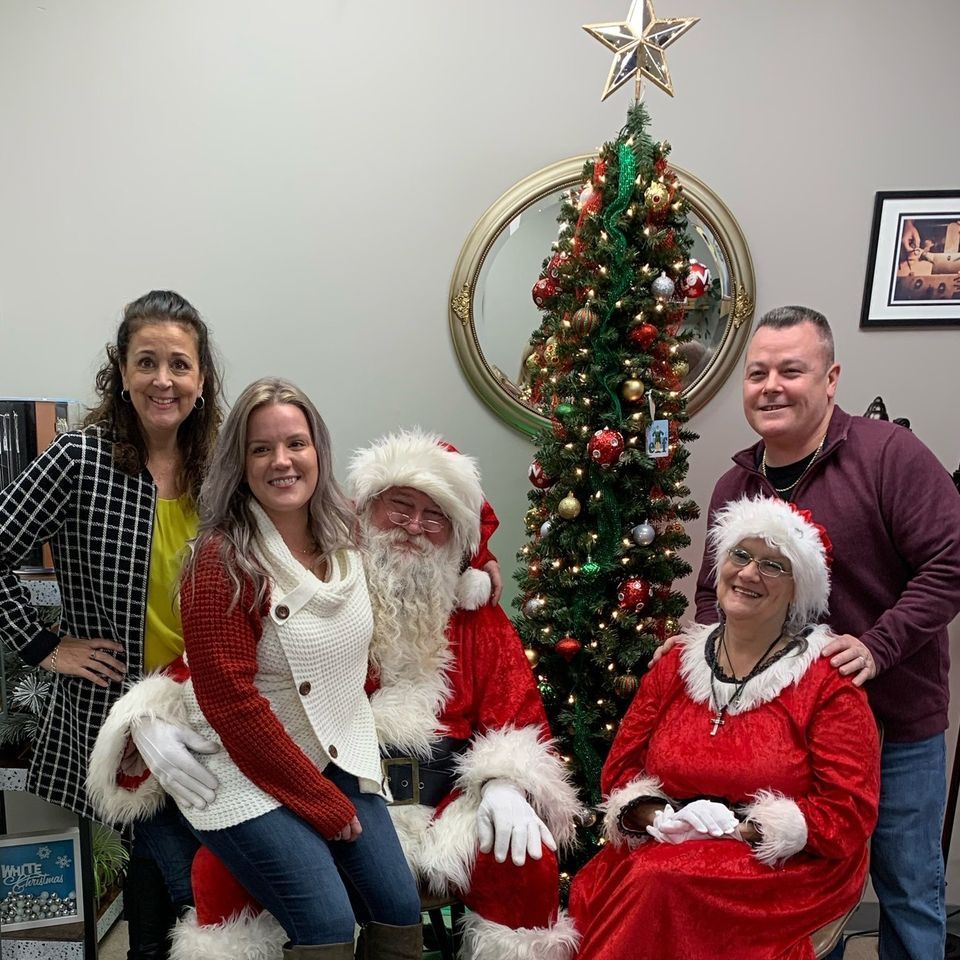 3rd Annual Santa & Mrs. Claus Visit Wellers Jewlers, Weller's Jewelers, Edgewater Park, December ...
