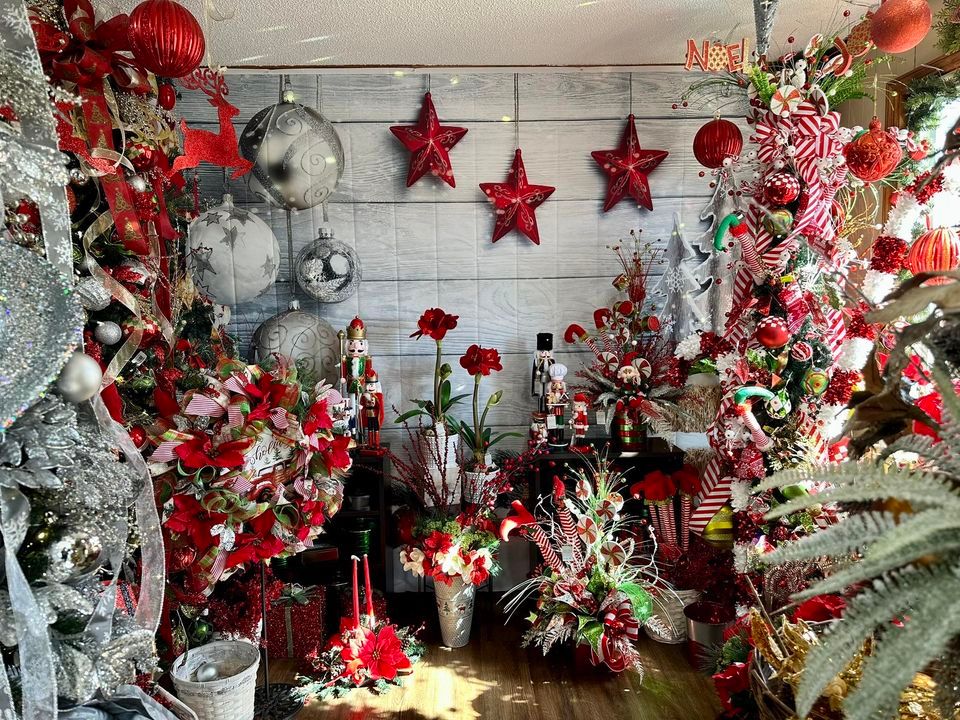50 % OFF Christmas Sale?, Misty's Florist, Bluff City, 14 November to ...