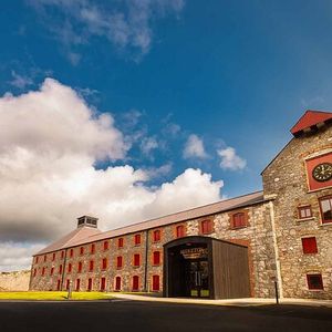Midleton Distillery Experience & Whiskey Tasting -Home of Jameson ...