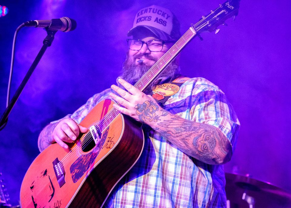 Eric Bolander wsg Hannah Howard (HOUSE SHOW), Tudor's Biscuit World ...
