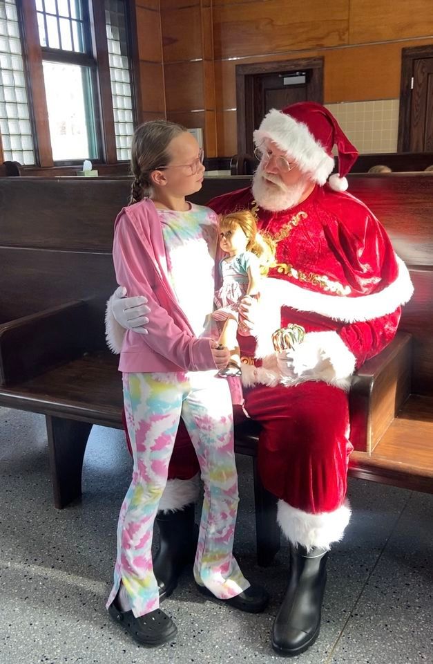 Visit Santa & The Southwest Chief, Fort Madison Amtrak Station ...