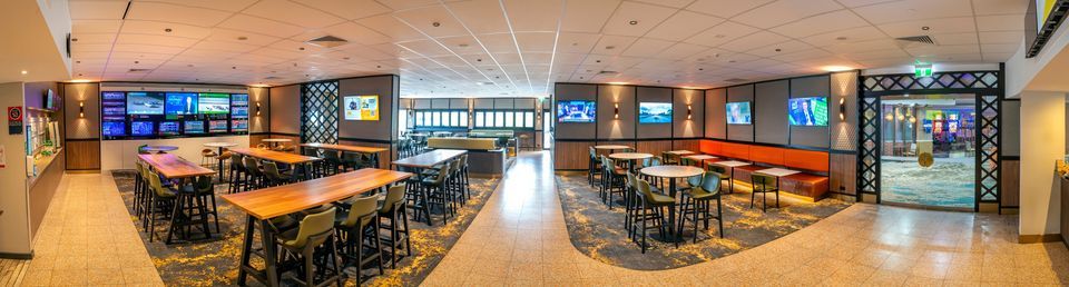 Ross Jones Sports Lounge Official Opening, Merimbula RSL, 6 December ...