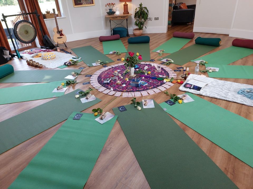 Winter Solstice at the Roundhouse - relaxing day retreat with Kay and ...