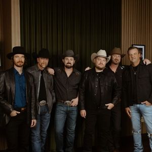 Randy Rogers Band @ Lone Star Amphitheater in Lubbock, Lone Star ...