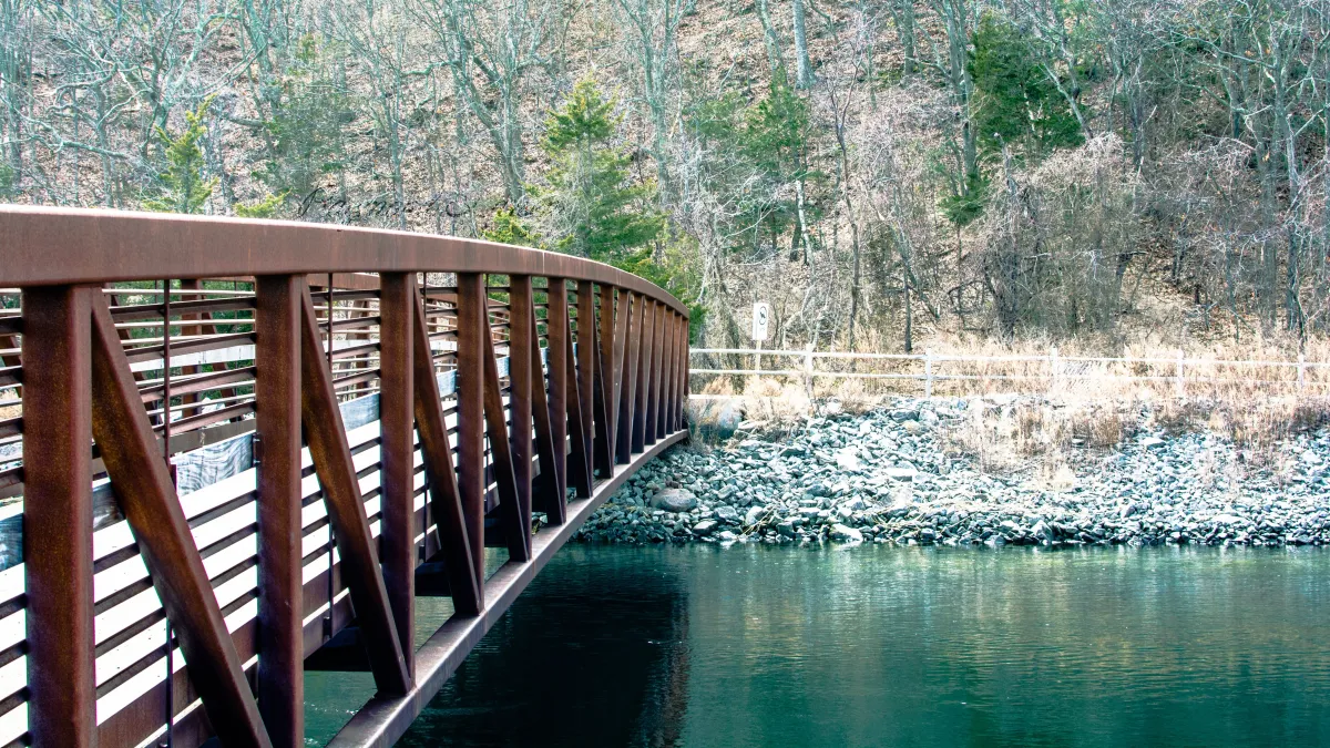 Sunken Meadow Trail Hike MODERATE., Sunken Meadow State Park Lot 3 ...