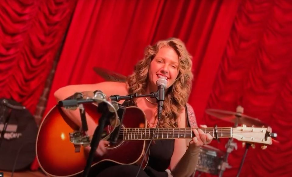 Singer-Songwriter Brunch with Courtney Kelly, 1355 Bush St, San ...