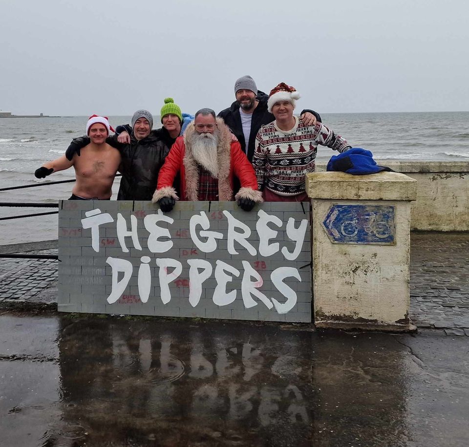 Boxing day dip bonanza , South Beach Ardrossan, Monkton, December 26 ...