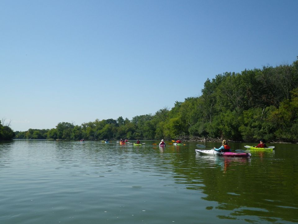 Explore the Fox River by Kayak, McCullough Park, Aurora, 9 October 2022 ...