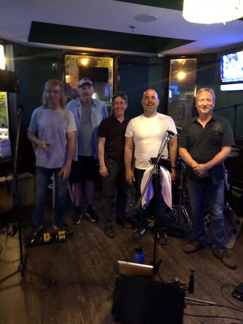 The Radials at the Pearson , The Pearson Pub, Whitby, 8 December 2023 ...