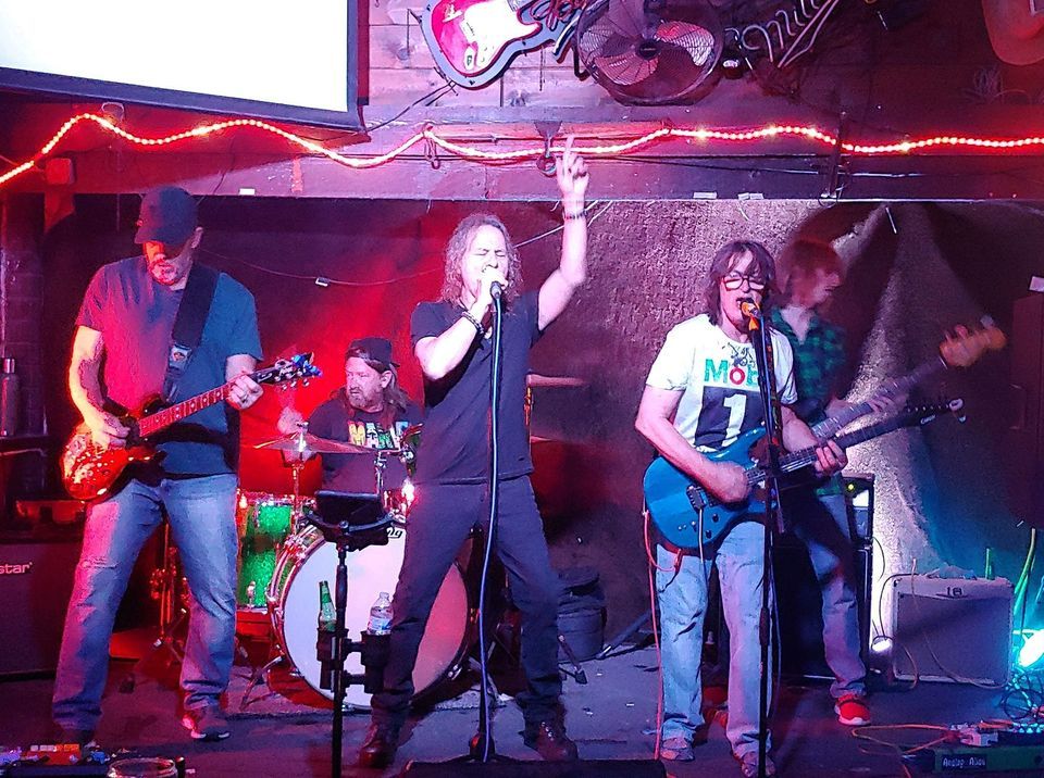 THE MOON COLONY ROCKS TUMBLEWEEDS , Tumbleweeds Bar & Grill, Huntington ...