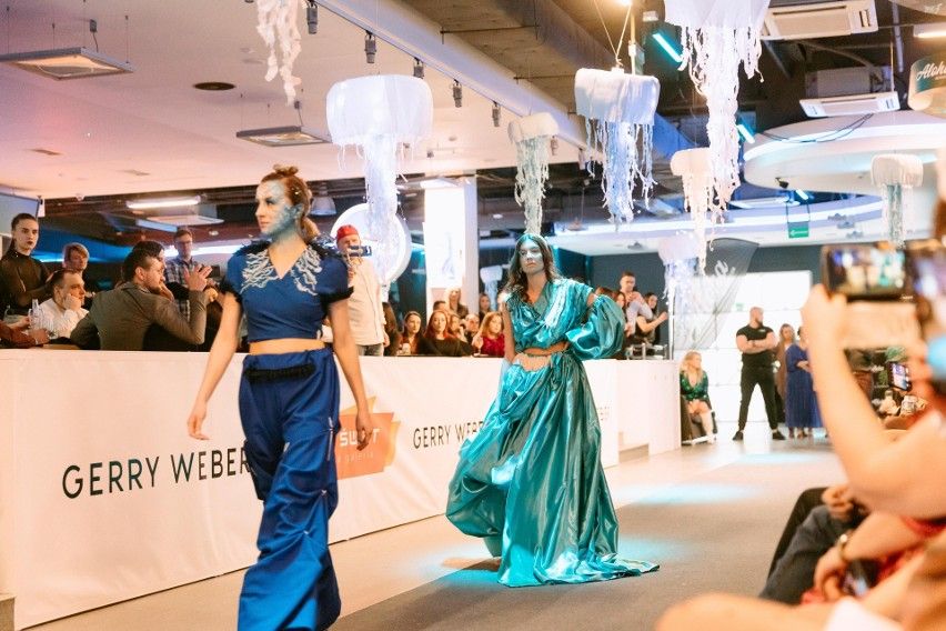 “My Wonderland-Oceania” Artistic Show by Urszula Kaczor, Main Street ...