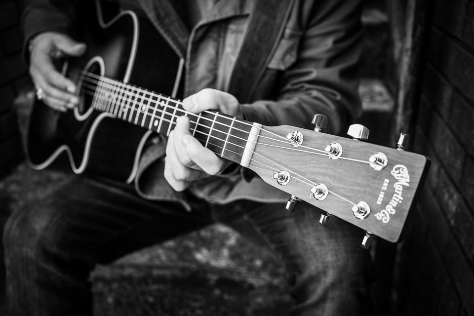 Darrell Hoots w/ Madison Norwood , The tap, Winston Salem, 30 March ...