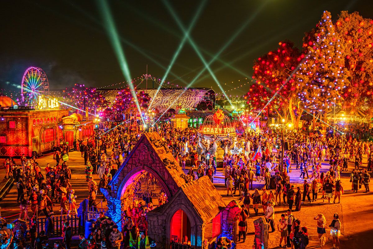 Escape Halloween Festival (2 Day Pass) (18+), NOS Events Center, San Bernardino, 31 October 2025 ...