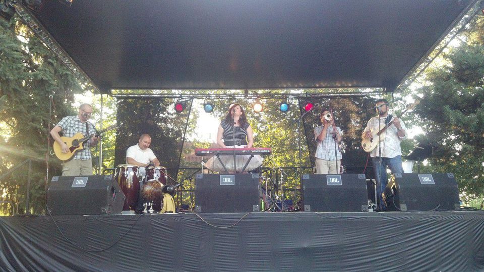 Kari Marguerite at The Arbor Crest Fireside Concert Series, Arbor Crest ...