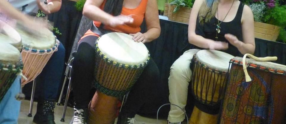 Die Kraft der Trommel - Djembe-Workshop für leicht Fortgeschrittene, Raum der Begegnungen ...