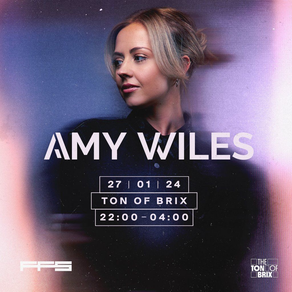 Amy Wiles - London Headline Debut Show, The Ton Of Brix , London, 27 ...