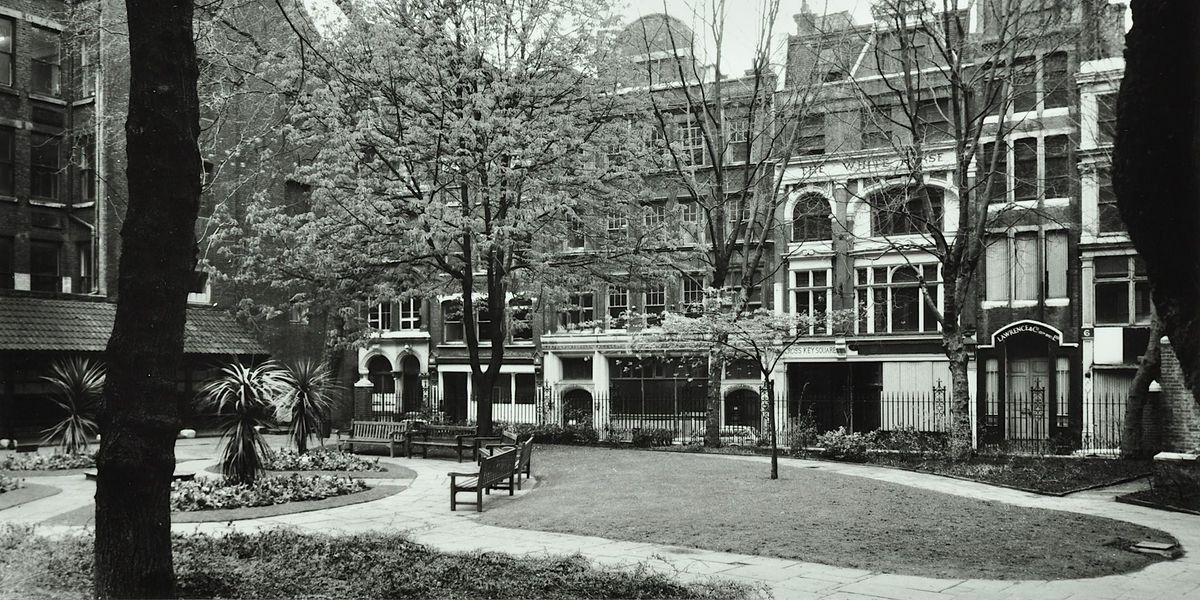 The Everyday Heroes of Postmans Park, London Metropolitan Archives, 17 ...