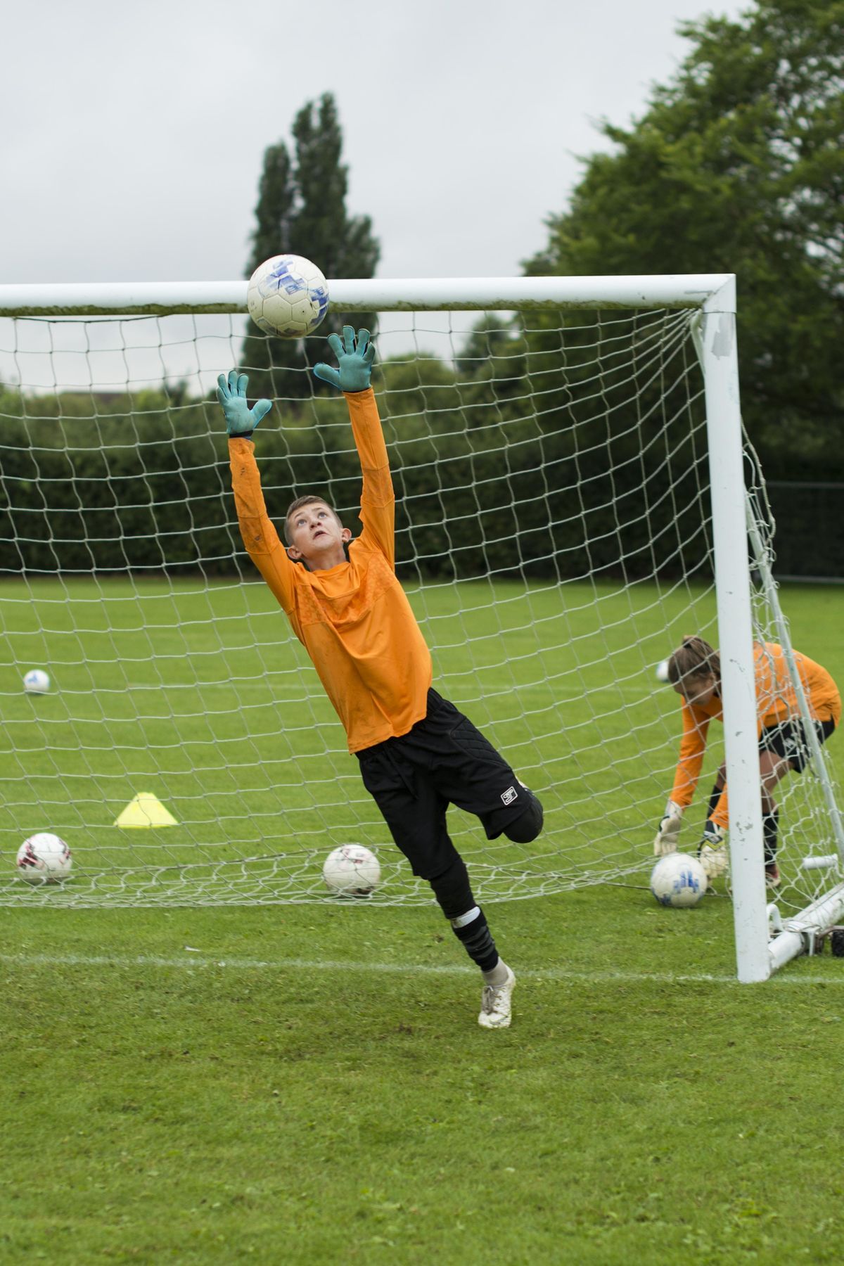 Sells Pro Training Reading Goalkeeper Trial Day, RFC Forest Academy Air ...
